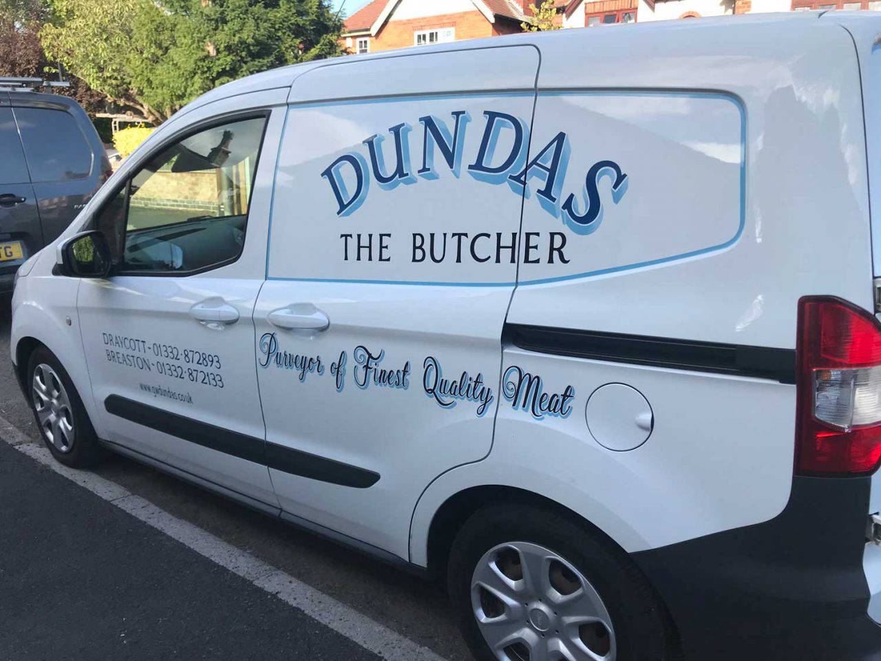 Norton Signs | Traditional Signwriter