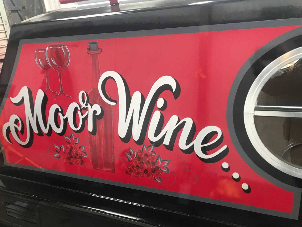 Norton Signs | Traditional Signwriter