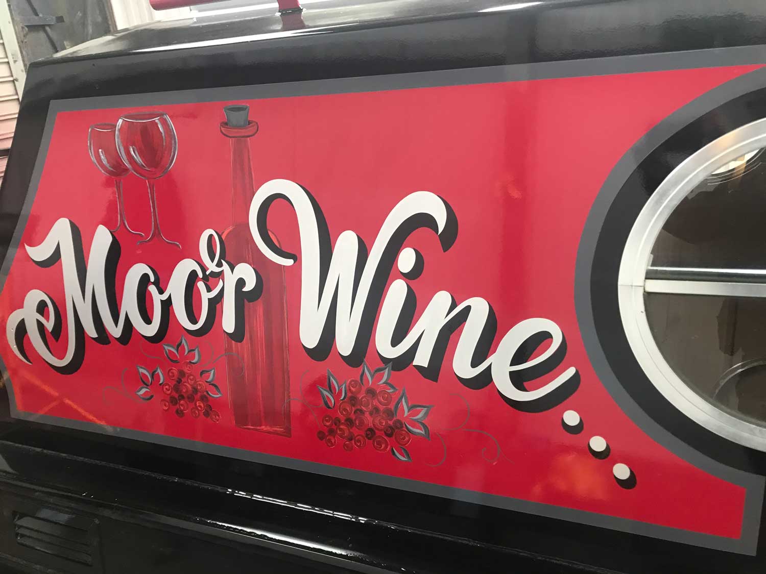 Norton Signs | Traditional Signwriter